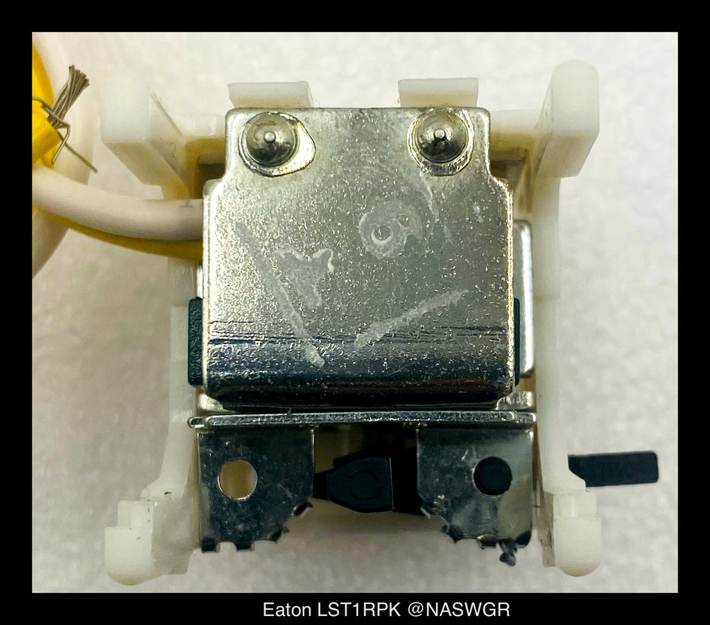 Eaton LST1RPK Low Energy Shunt Trip - 24vDC - Unused — North American ...