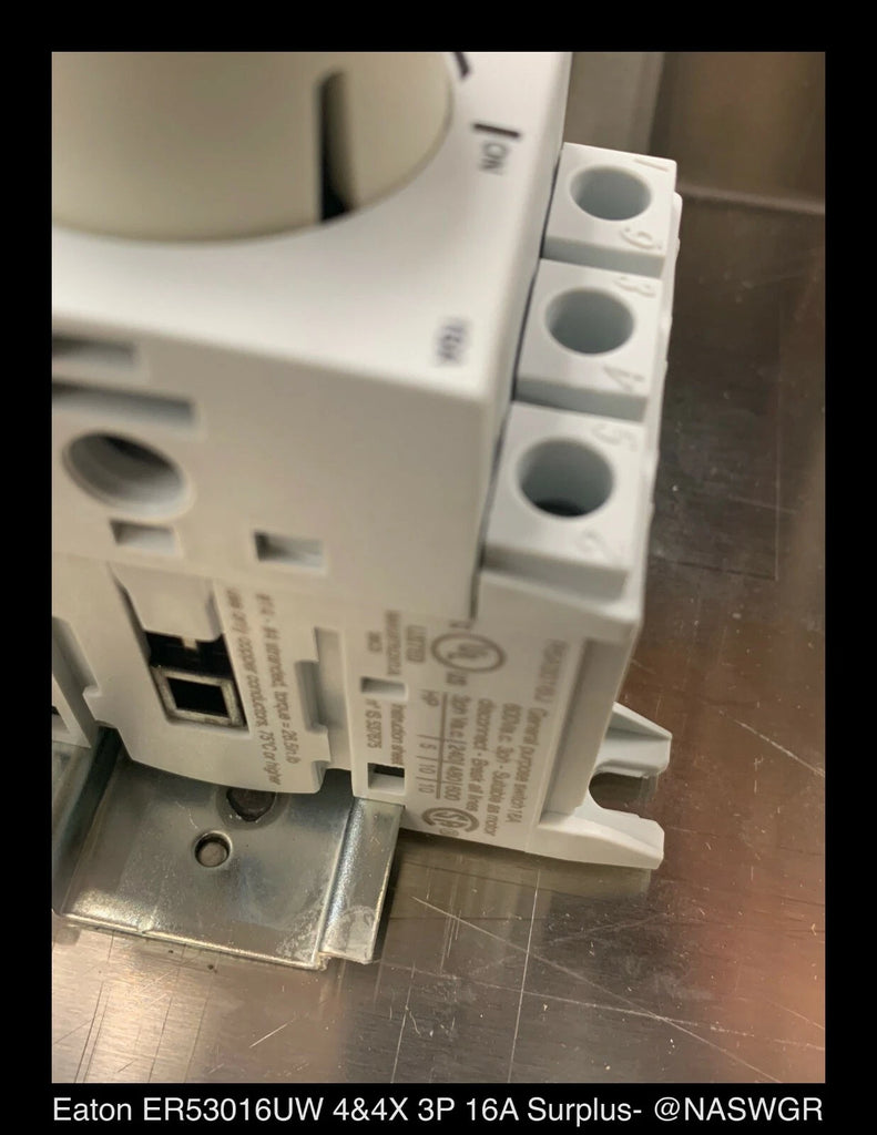 Eaton ER53016UW Enclosed Rotary Disconnect Switch - 16A/600V/3P/N4X ...